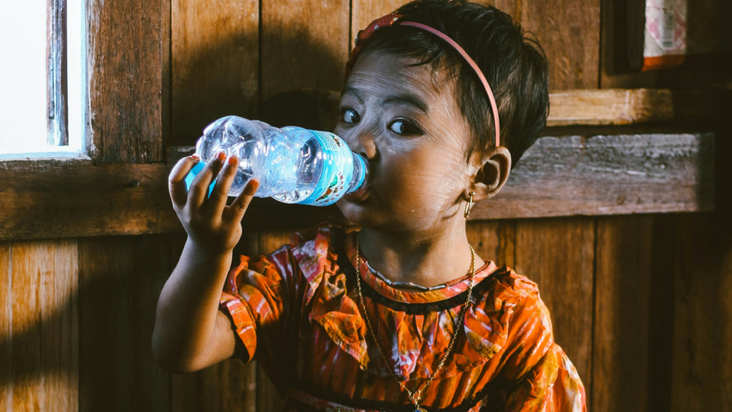 Microplastics in our drinking water - El·lipse