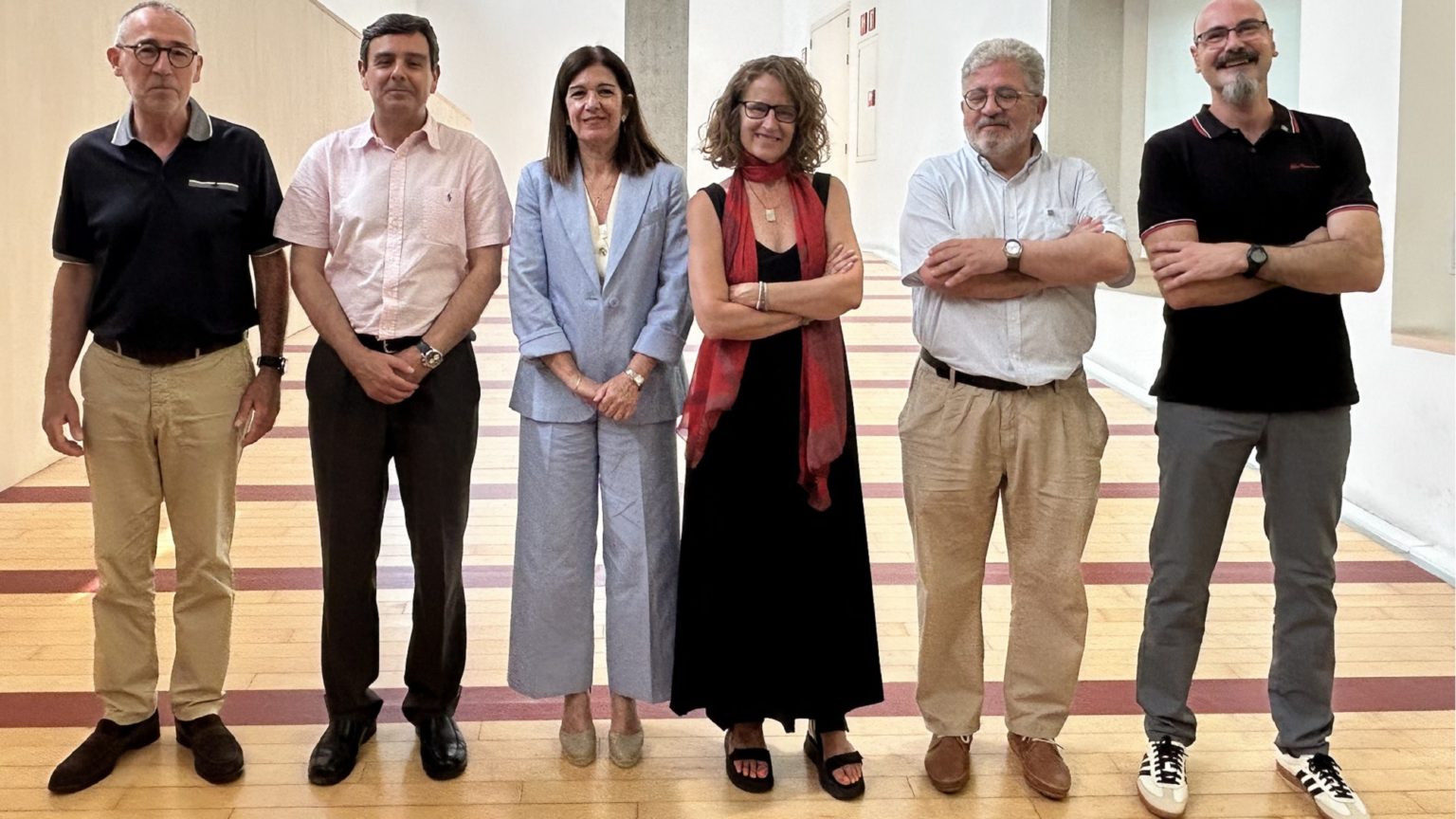 Mirror life - what's all the fuss about? - El·lipse